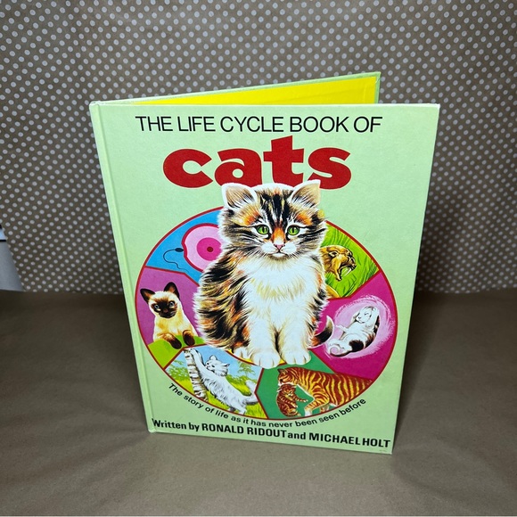 Accents | The Life Cycle Book Of Cats Vintage Hardback 1974 Ronald ...